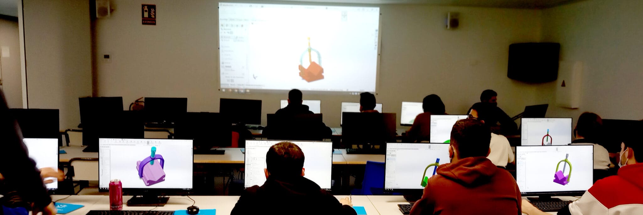 Benefits of Projectors in Education | Modern Class Solutions